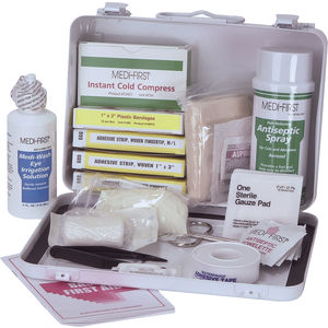 6-5/16" x 9-1/16"x 2-3/8" Steel Truck Medium First Aid Kit | Fastenal